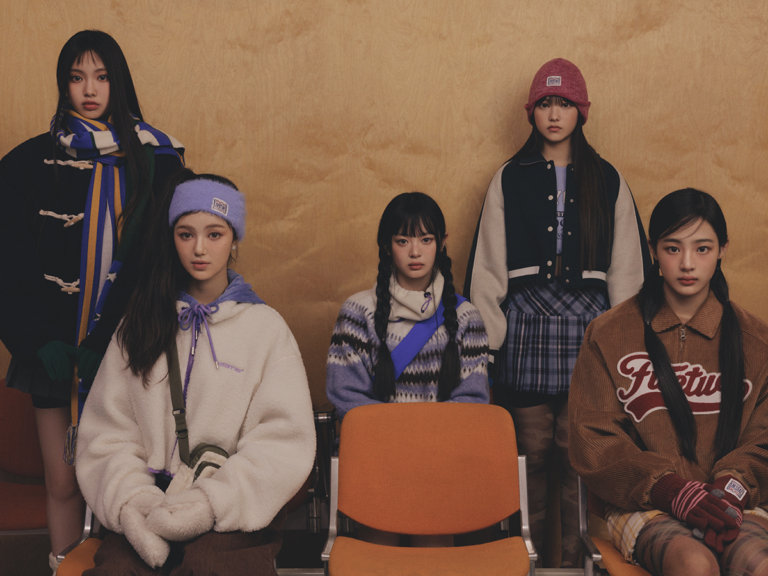 오아이오아이, 뉴진스의 22FW 새 화보 공개 | 더블유 코리아 (W Korea)