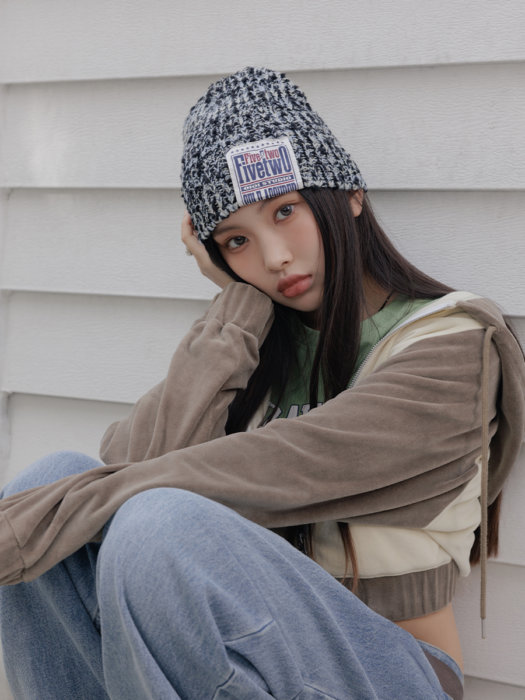 오아이오아이, 뉴진스의 22FW 새 화보 공개 | 더블유 코리아 (W Korea)